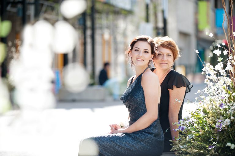 Calgary grad photos - Tara Whittaker Photography